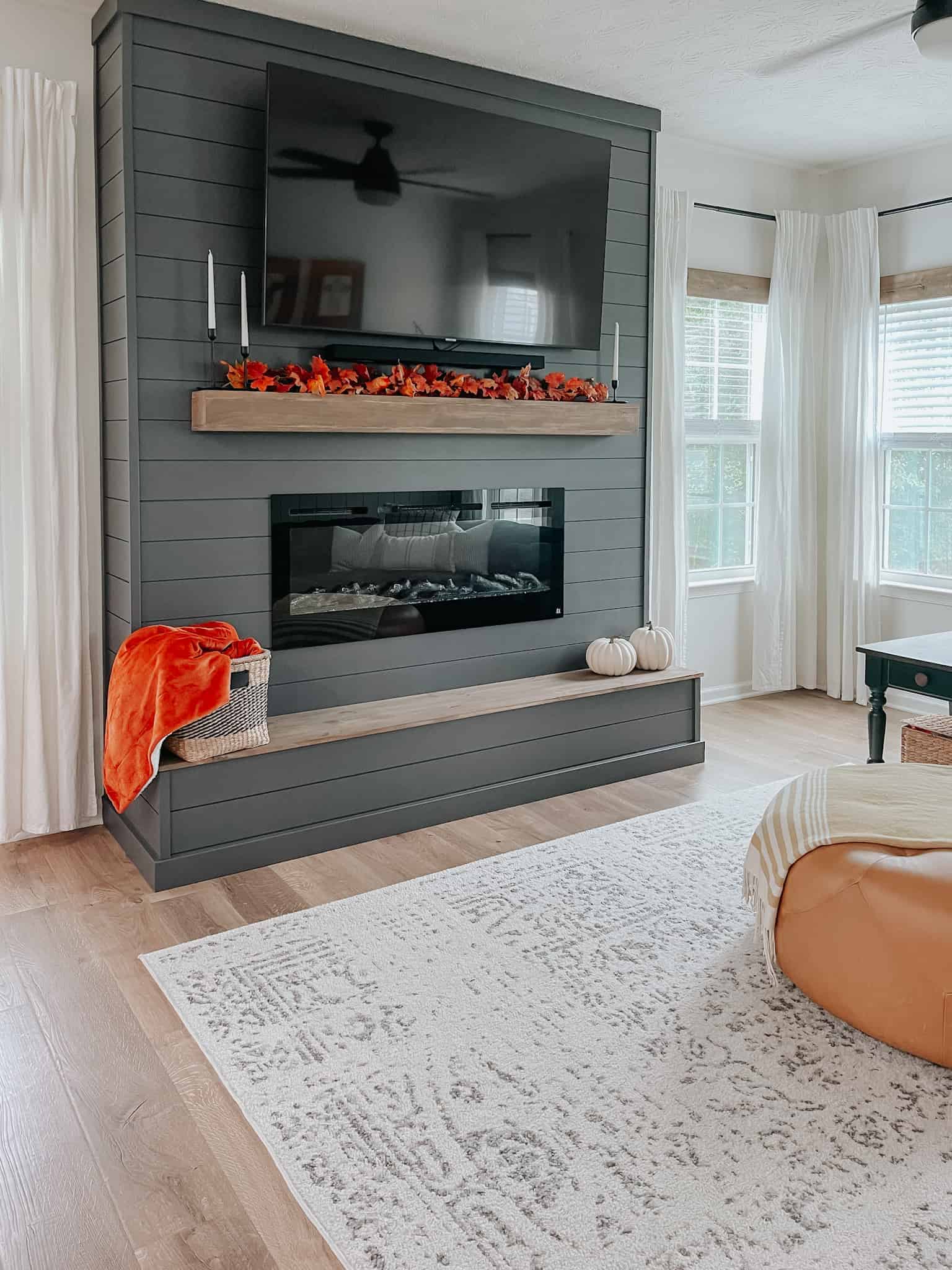 Sherwin Williams Peppercorn: a complete color review - The Paint Color ...